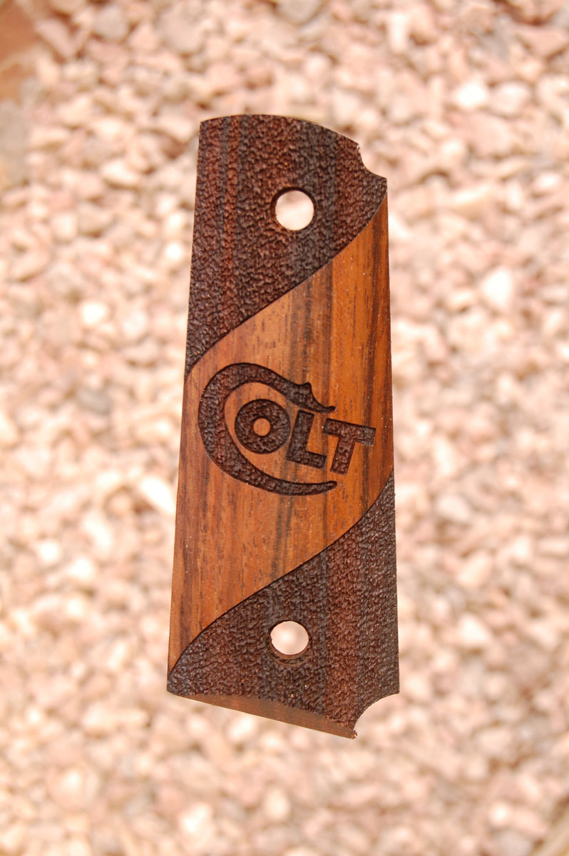 COLT 1911 OFFICER grips (partially stippled logo)