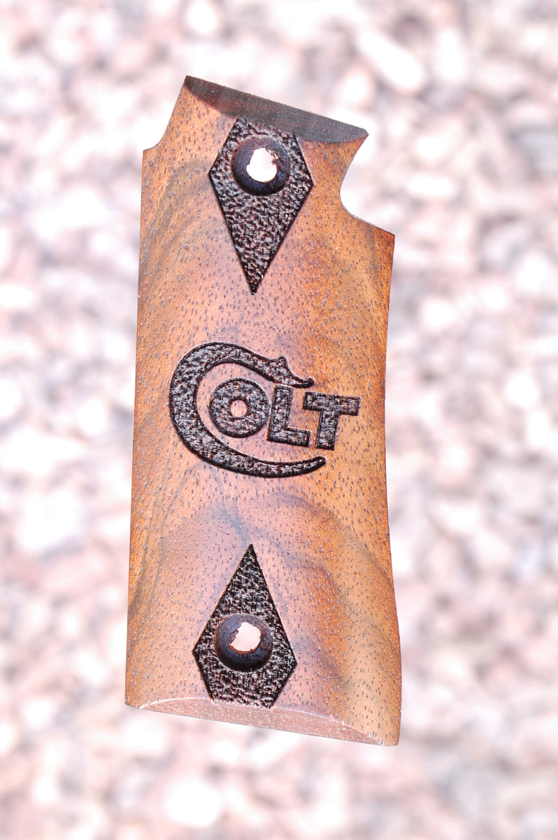 COLT MUSTANG grips (stippled diamonds logo)