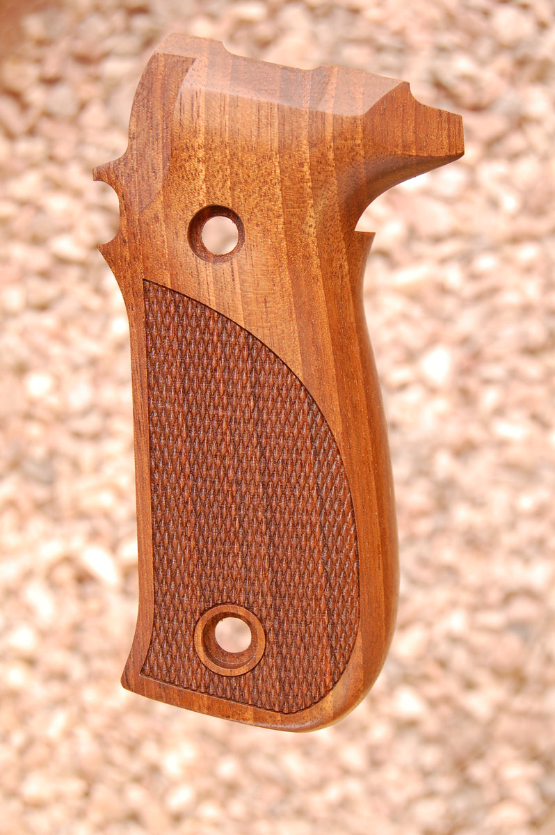 SIG P226 grips (checkered )